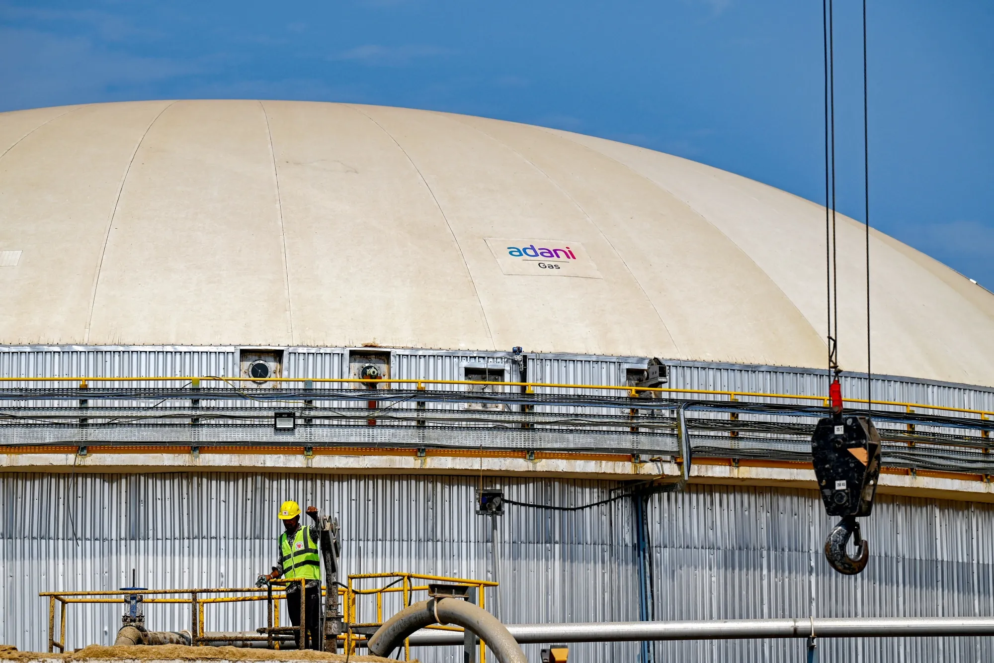 India Set to Boost Biogas Prices, Subsidies in New CBG Program - Bloomberg