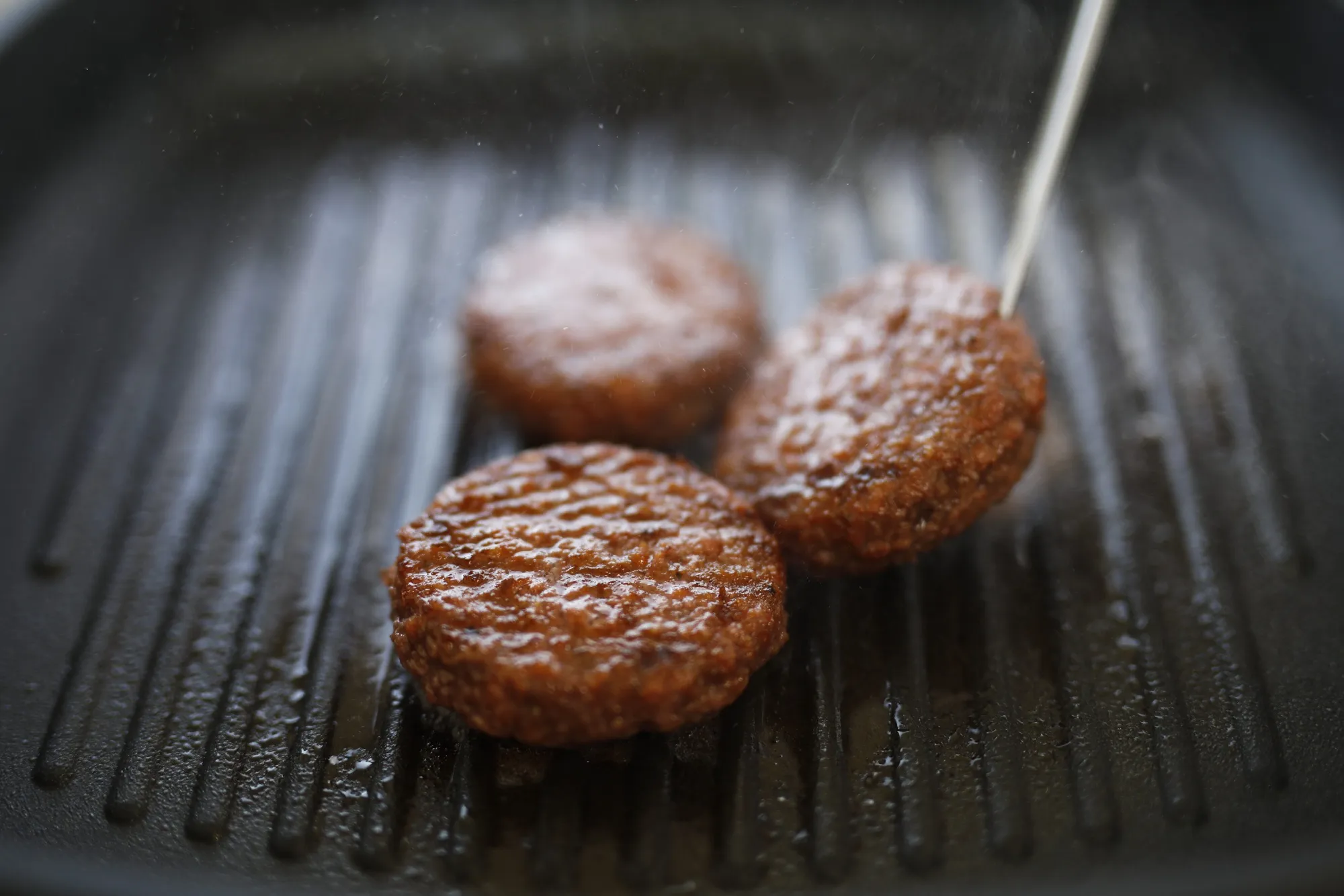 Supply Chain Latest: Real and Fake Meat Faces Challenges - Bloomberg