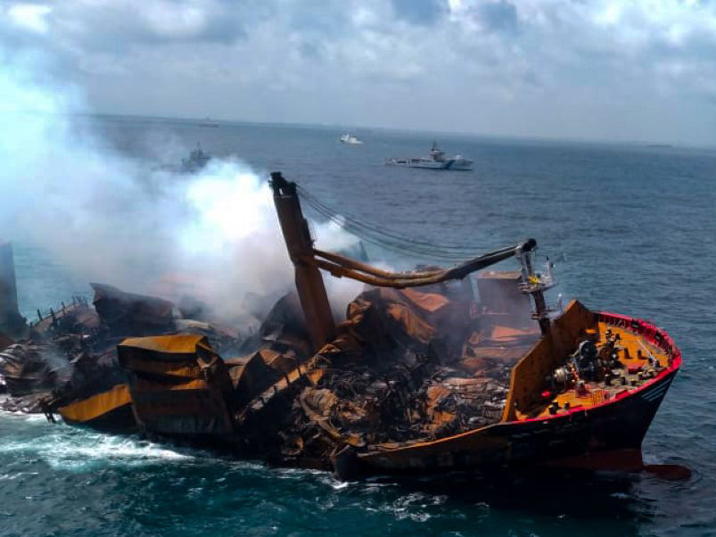 Sri Lanka to Tow Sinking Container Ship Filled With Chemicals After ...