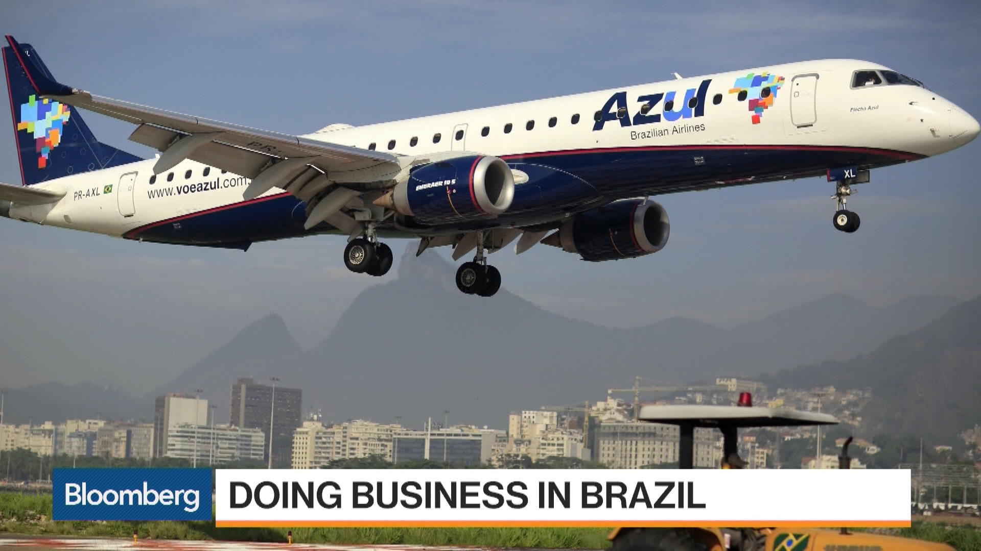 Watch Azul CEO Neeleman: Planes Are Full and Fares Are Up - Bloomberg