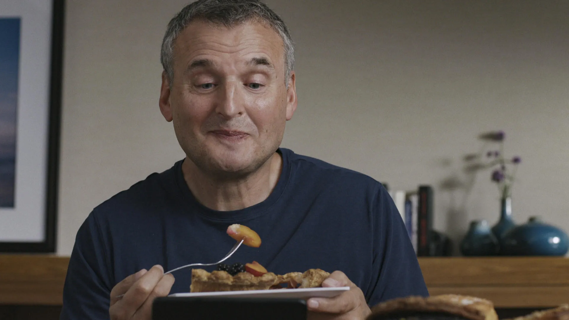 Travel Advice From Phil Rosenthal of Netflix Series ‘Somebody Feed Phil ...