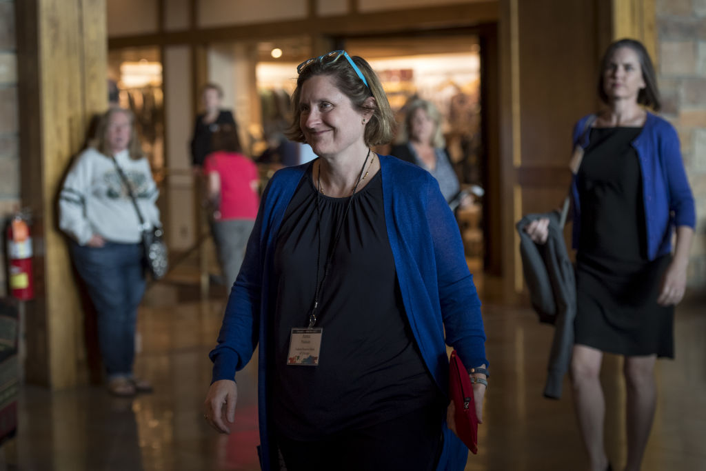 Watch Philadelphia Fed Names Chicago Fed’s Anna Paulson as President ...