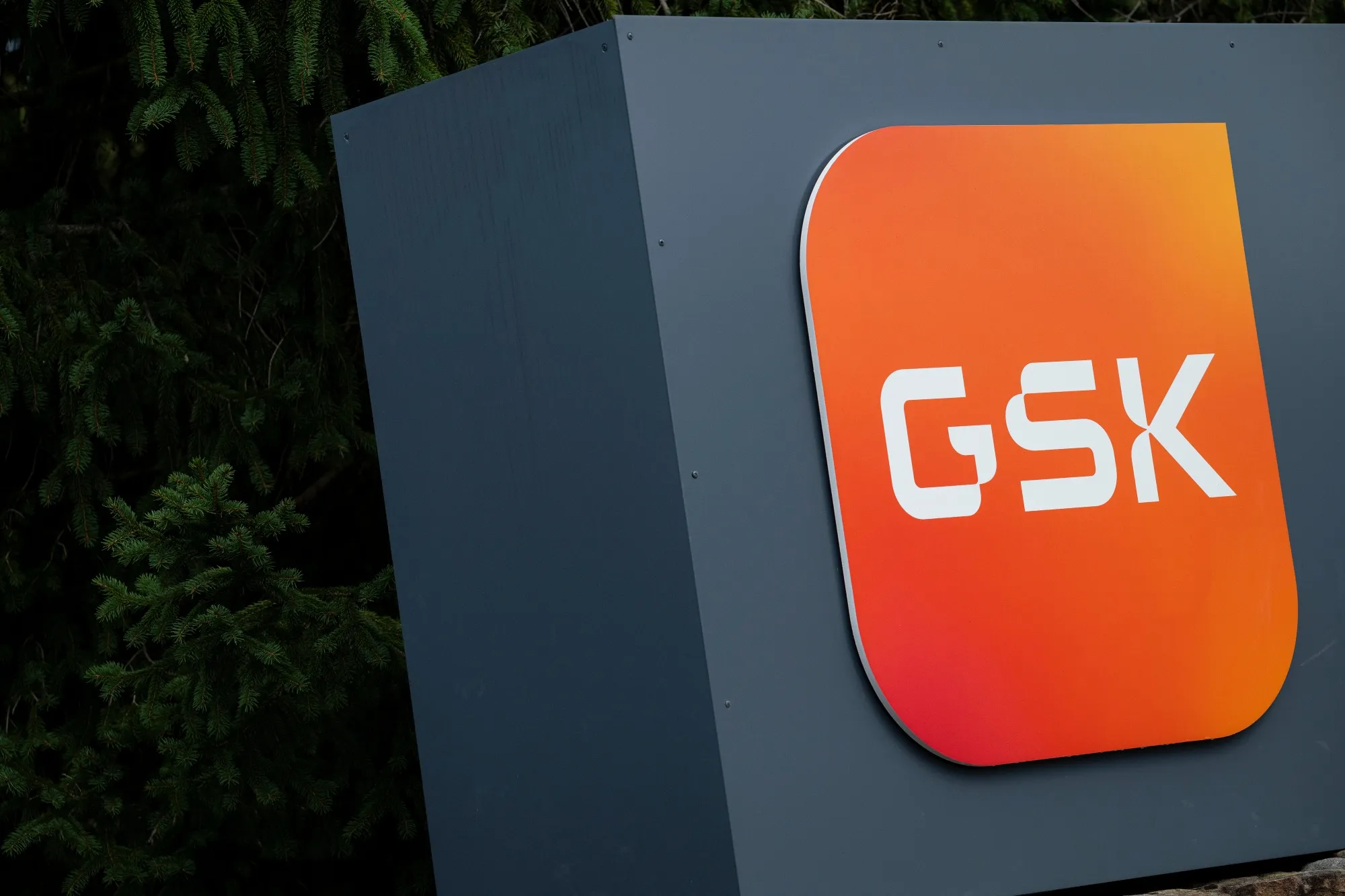 UK Approves GSK’s New Antibiotic for Urinary Tract Infections - Bloomberg