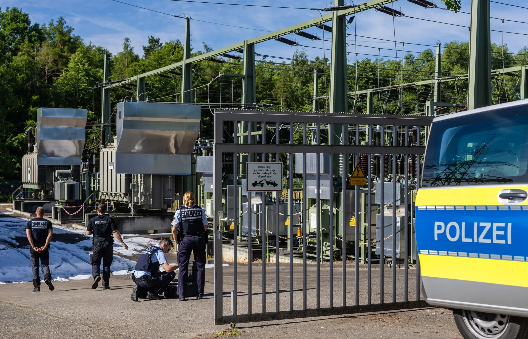 German Police Investigate Arson Attack at Power Substation - Bloomberg