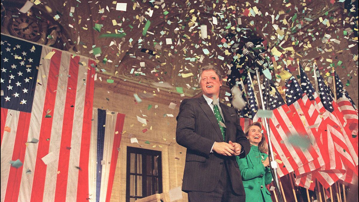 Bush, Warren Agree: The Clinton Era Has Problems - Bloomberg