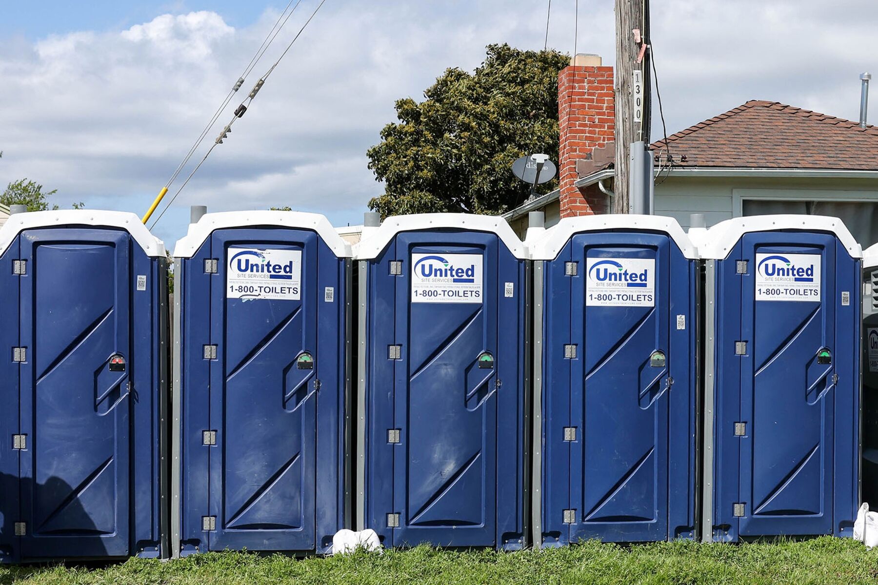 United Site Services Loses CEO Asterios Satrazemis, CFO Scott Jamroz - Bloomberg