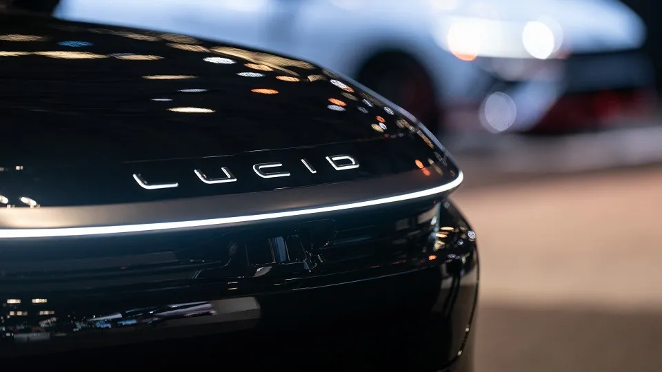 Watch Lucid (LCID US) Partners With Uber, Nuro to Launch Robotaxi Fleet ...