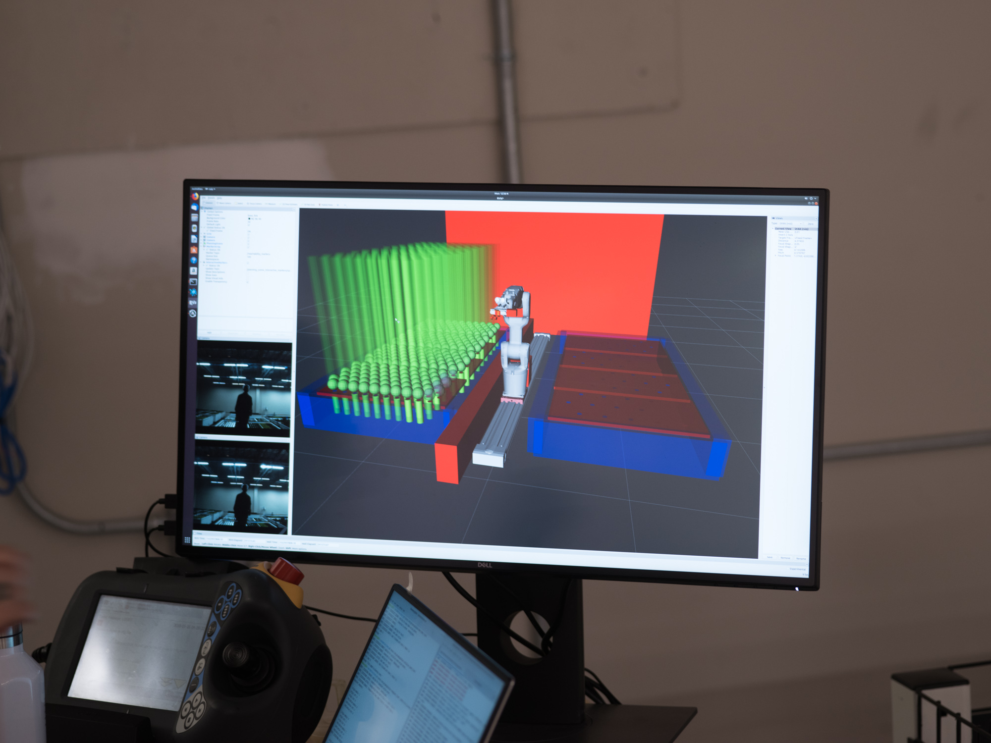 Lettuce-Farming Robots Might Grow Your Next Salad - Bloomberg