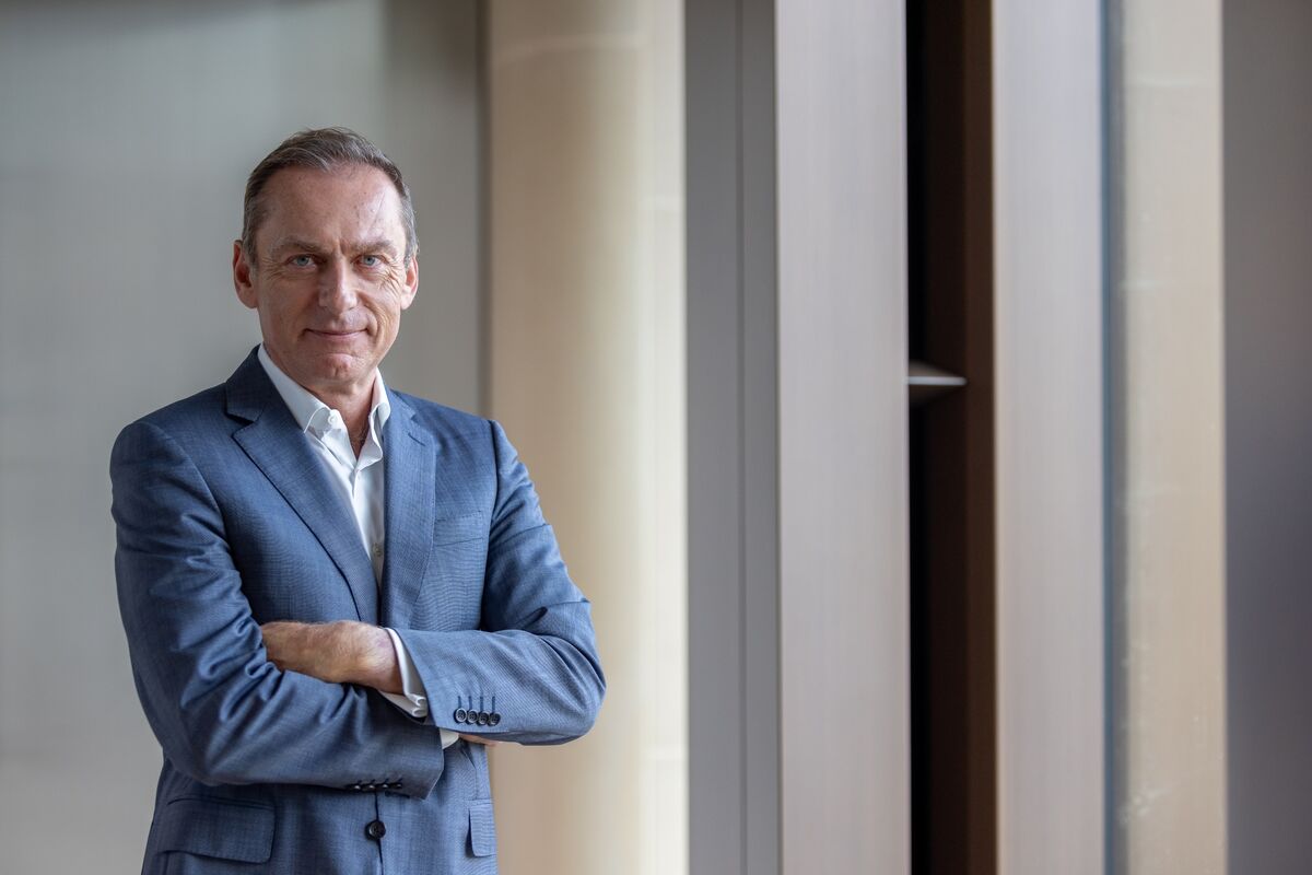 Steven Major at HSBC Says He Was Wrong to Ignore Heavy Bond Supply ...
