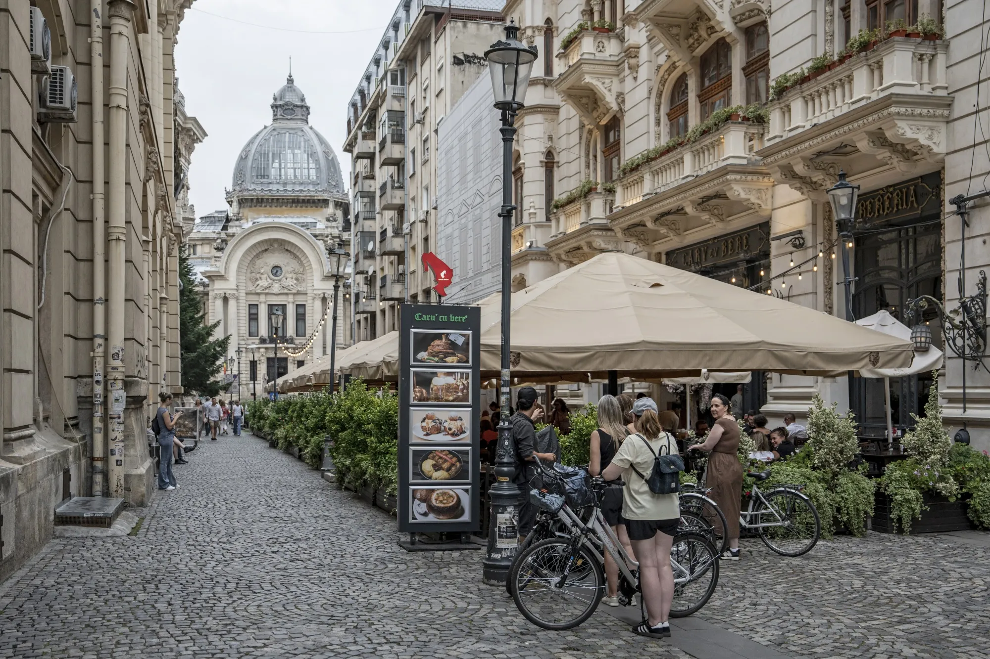 Political Gridlock Saps Romania’s Fight Against Stagflation - Bloomberg