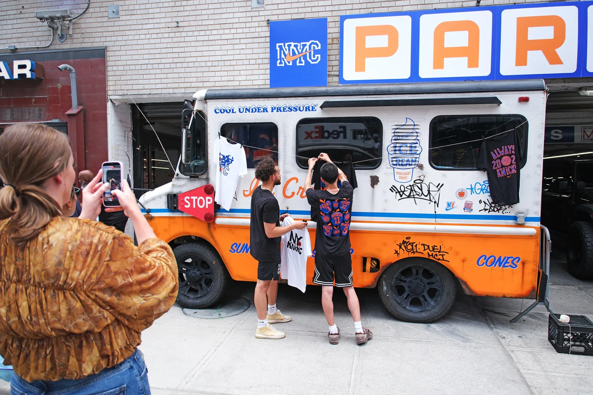 NYC's Knicks Mania Drives Fans to Drop Money on Swag and Cookies ...