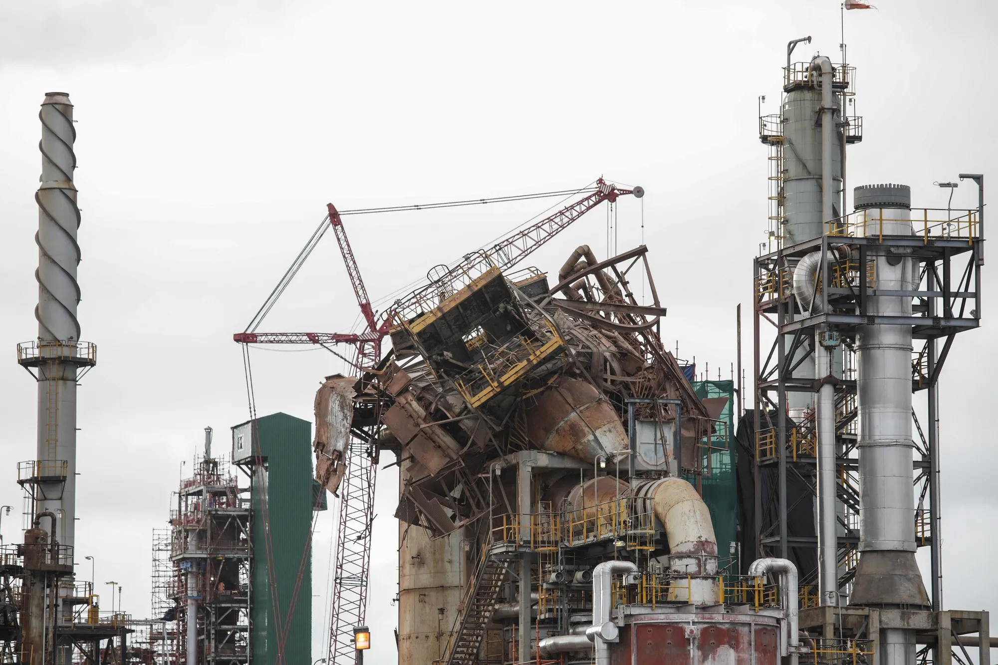 Glencore Risks Missing Investment Deadline for Cape Town Refinery ...