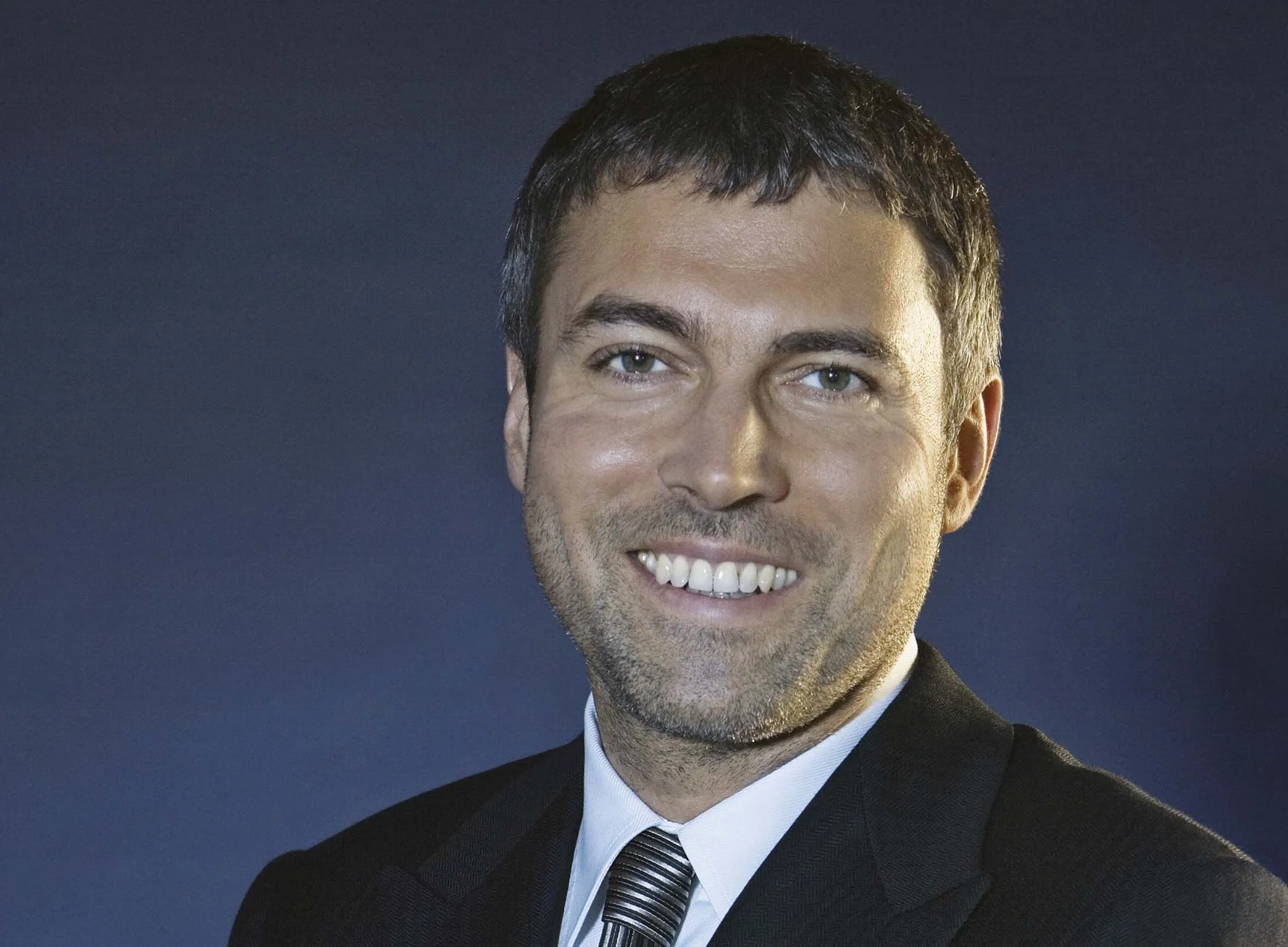 Czech Billionaire Petr Kellner Killed in Helicopter Crash, PPF Says ...