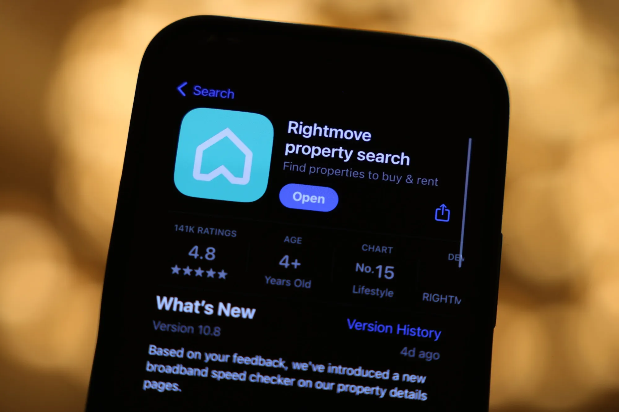 Rightmove Working With UBS, Morgan Stanley After REA Interest - Bloomberg