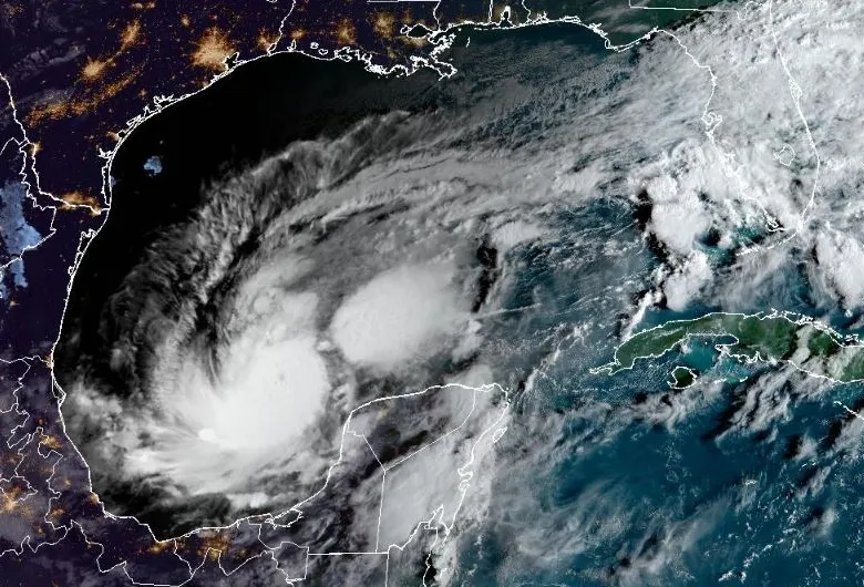 Hurricane Milton Moves Toward Florida Coast, Prompting Evacuations ...