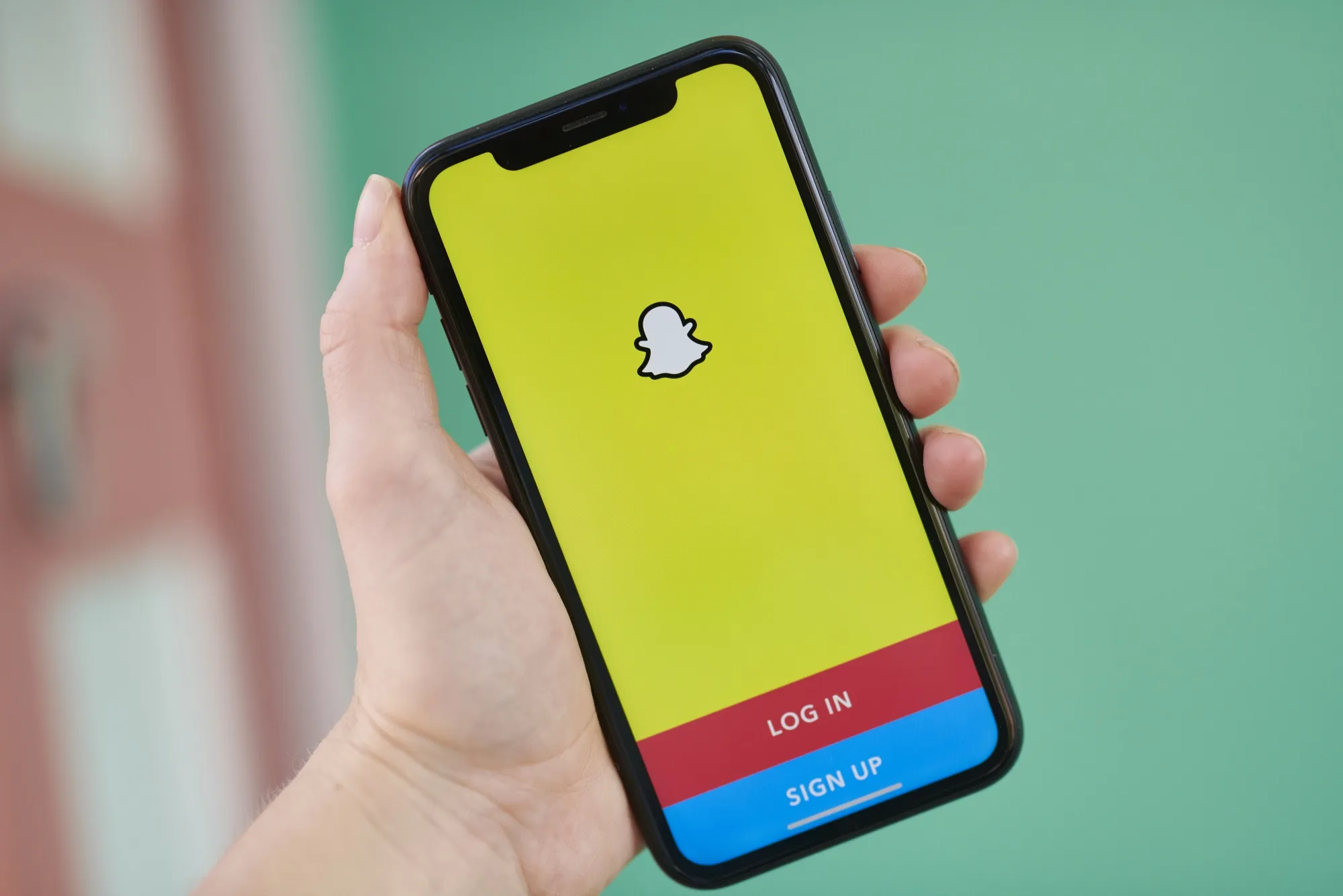 Snapchat+ Launches: Paid Service Comes With Exclusive Features (SNAP ...