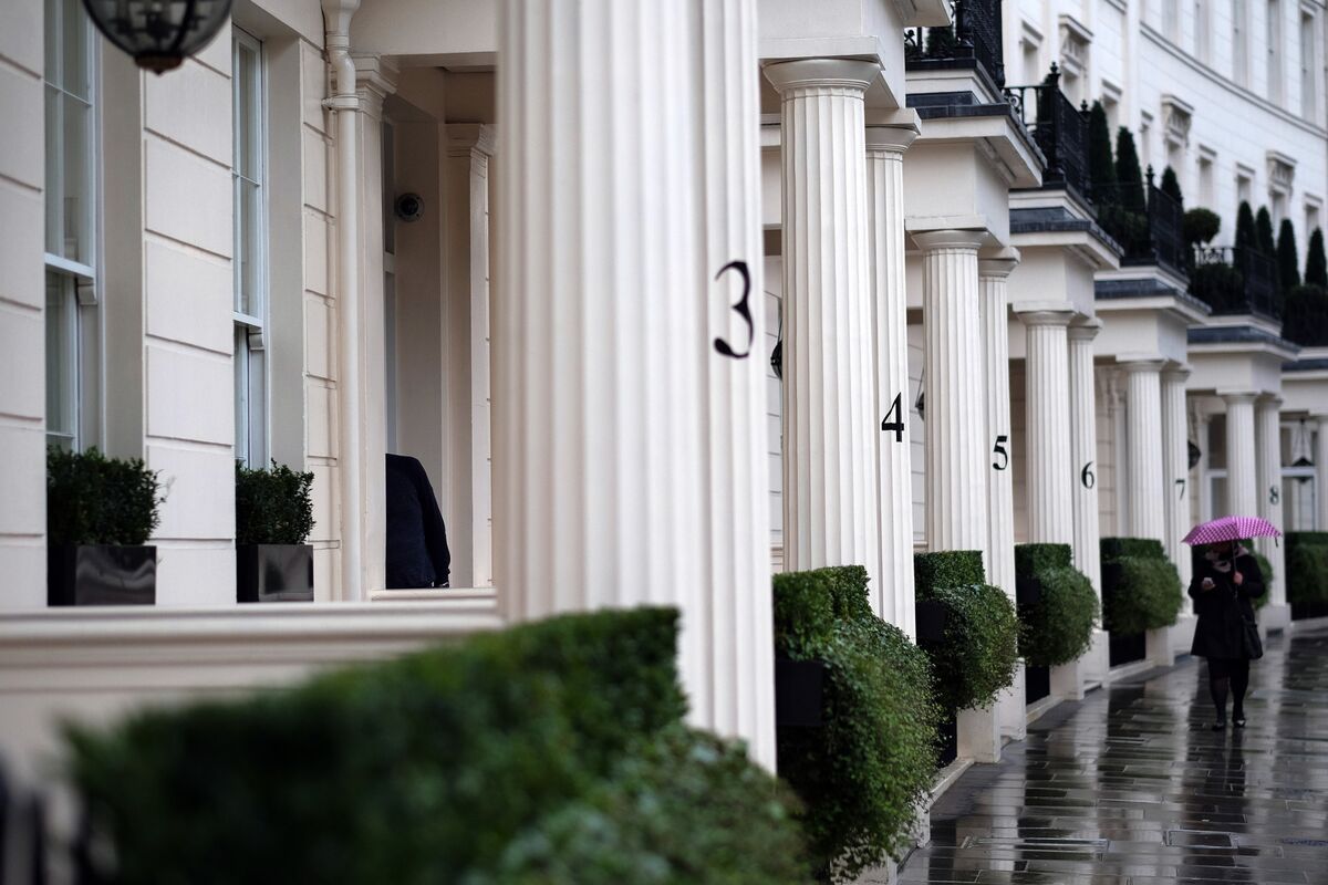 U.K. House Prices Fell in February as Market Softened Further - Bloomberg U.K. House Prices Fell in February as Market Softened Further - Bloomberg