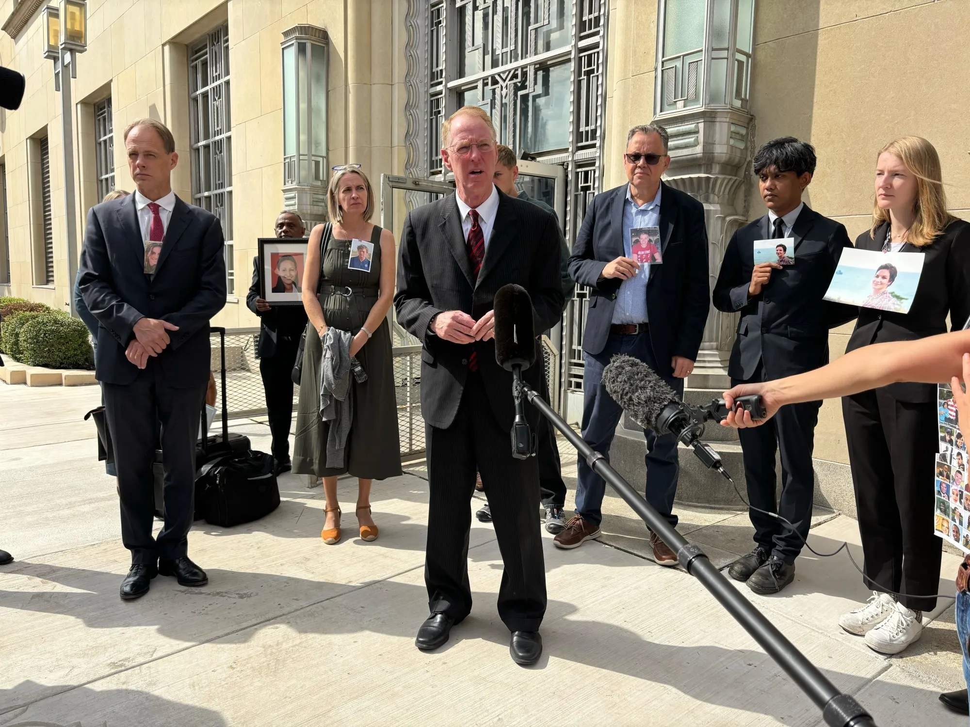 Boeing (BA) 737 Plea Deal Is Now in Texas Judge’s Hands After Hearing ...