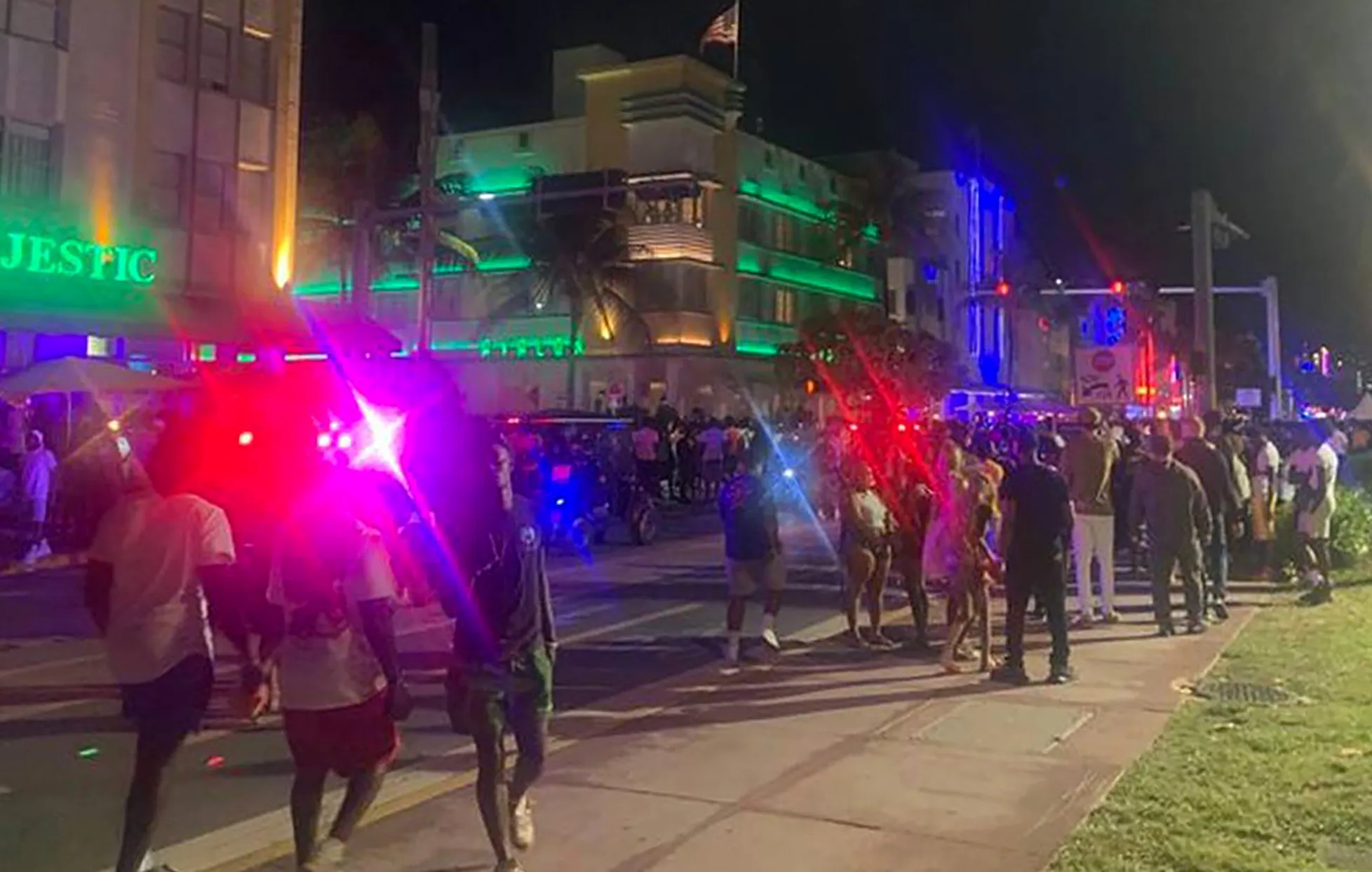 Miami Beach State of Emergency: Curfew Imposed After Weekend Shootings ...
