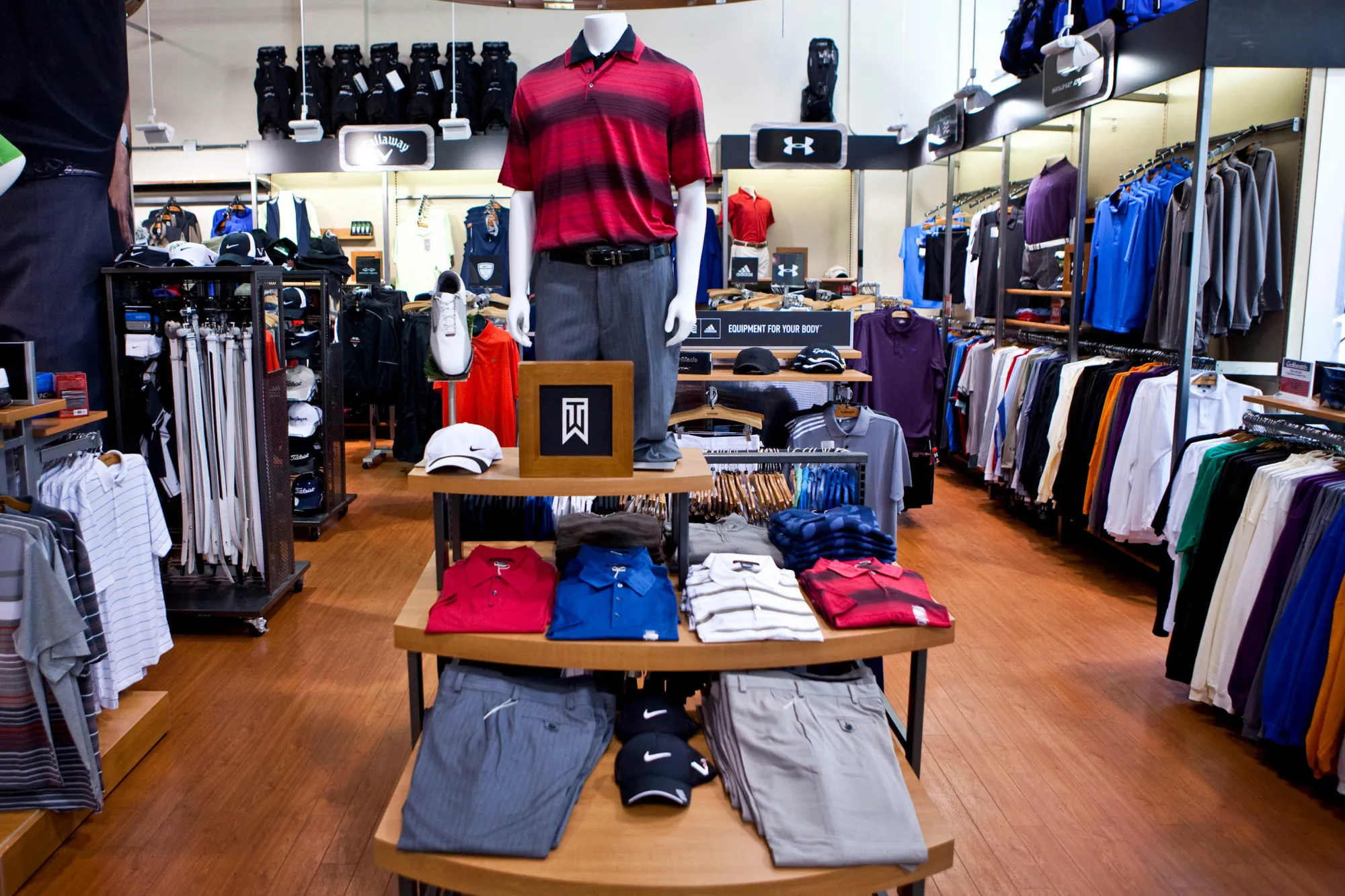 Golfsmith Is Considering Filing for Bankruptcy - Bloomberg