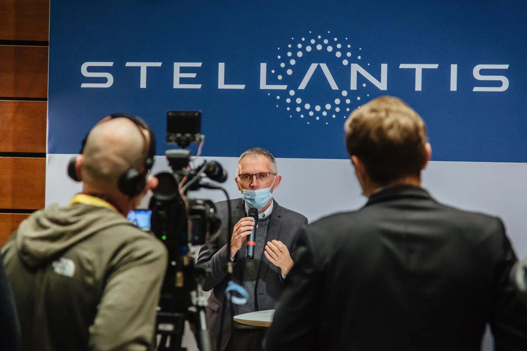 Stellantis Sees Improved Profitability in 2021 After Merger - Bloomberg