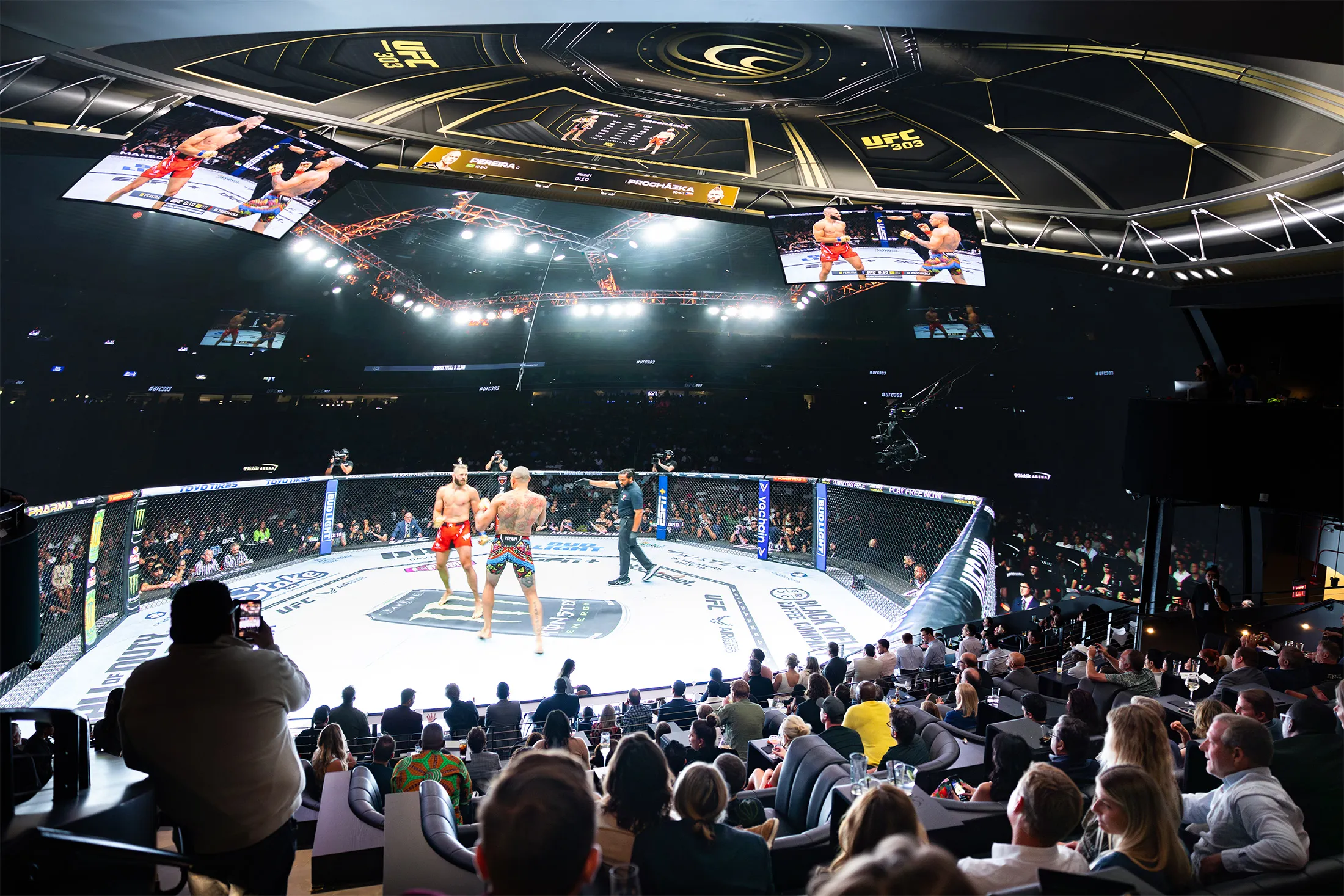Cosm Raises $250 Million to Build Theaters for Watching UFC, NFL on ...