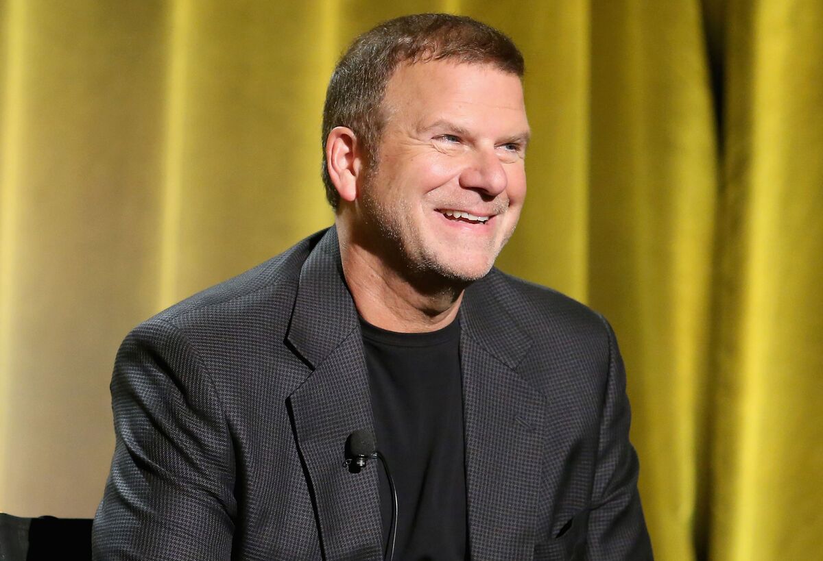Rockets Owner Fertitta Out Hunting for Another $1 Billion Deal - Bloomberg