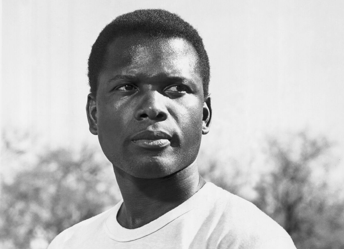 Sidney Poitier, Actor Who Made Oscars History, Dies at 94 - Bloomberg