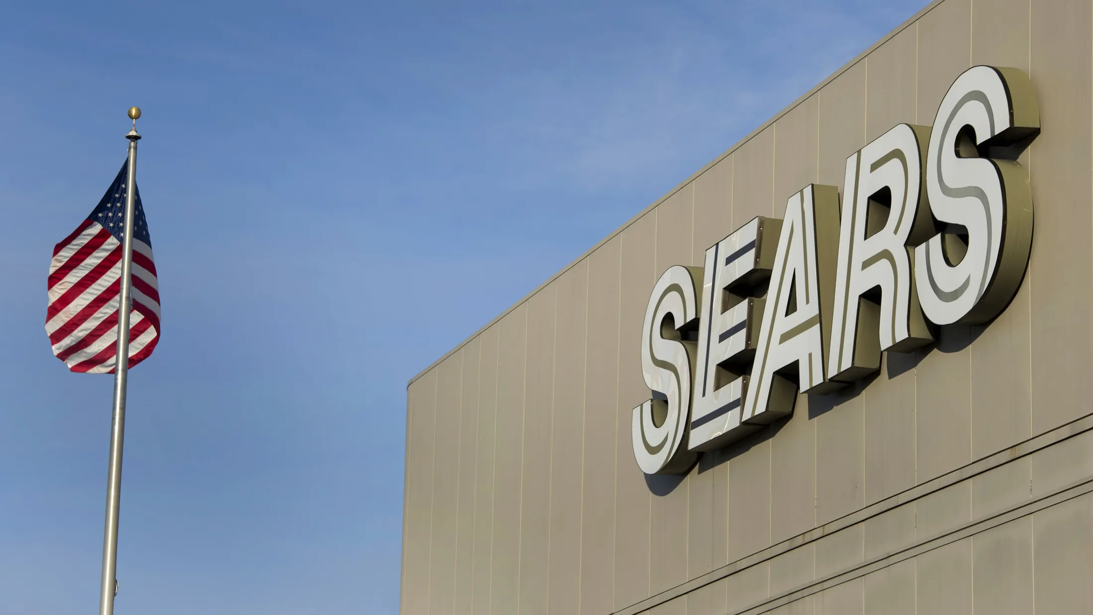Lampert Says Fixing Sears as Difficult as Closing Guantanamo - Bloomberg