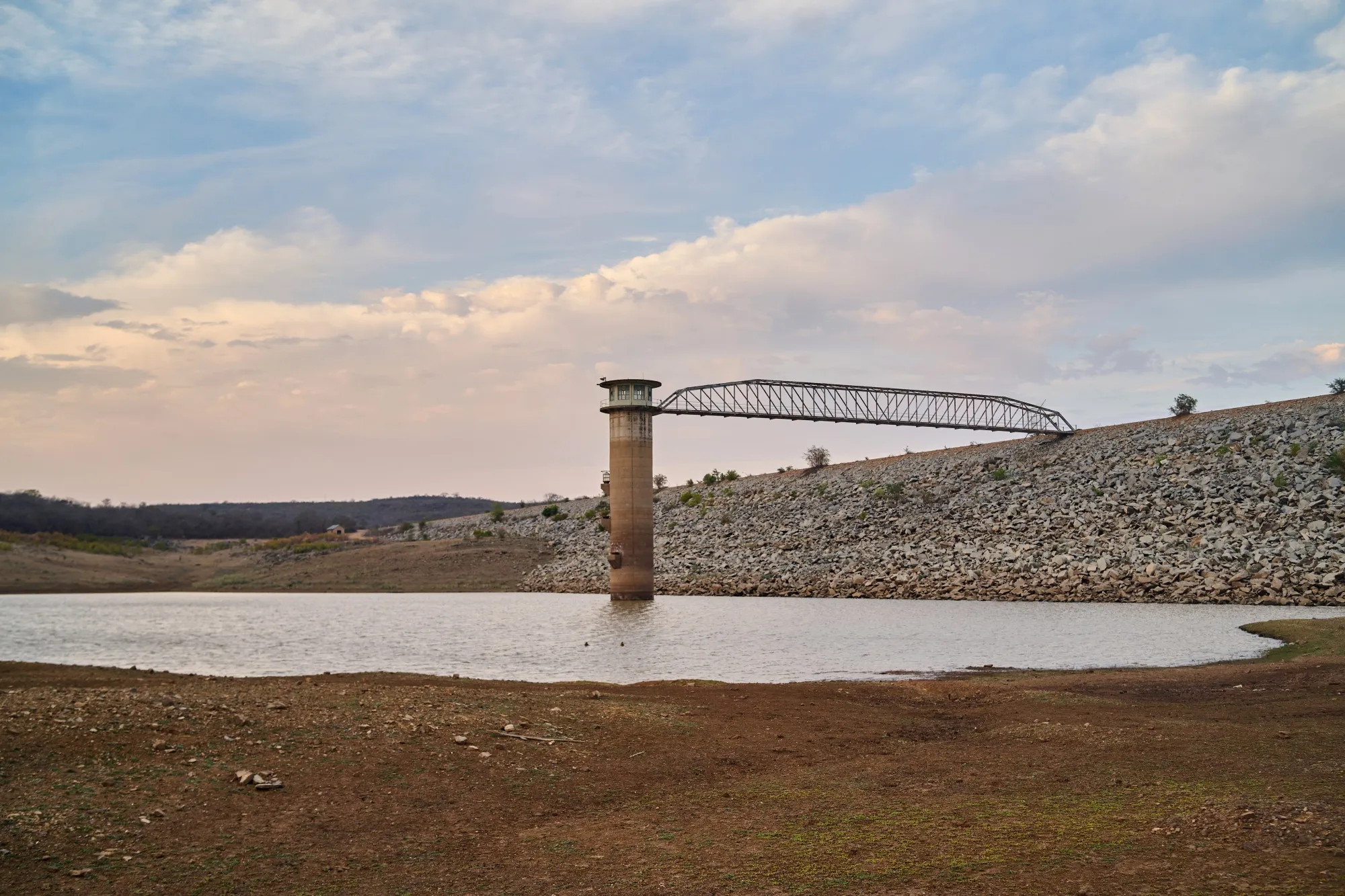 Zimbabwe's second-largest city at risk of running dry by year-end ...