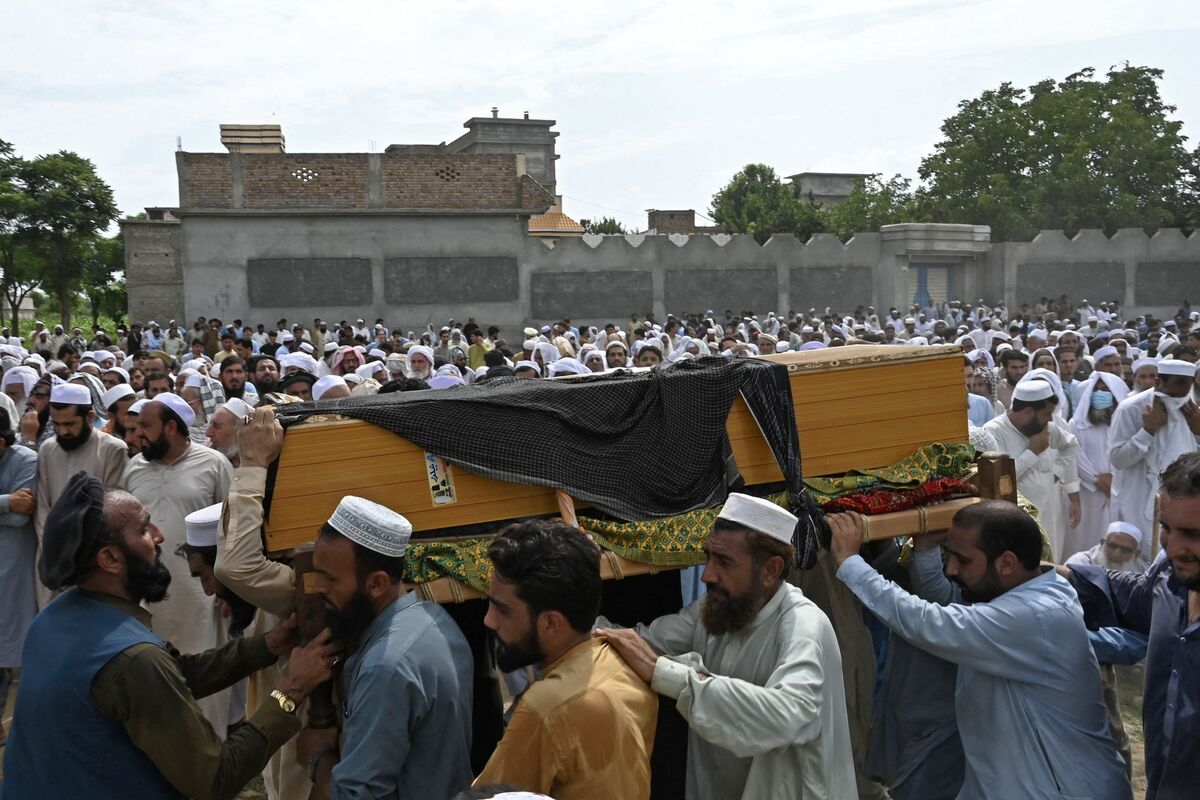 Death toll from IS bombing at a pro-Taliban cleric's rally in Pakistan ...