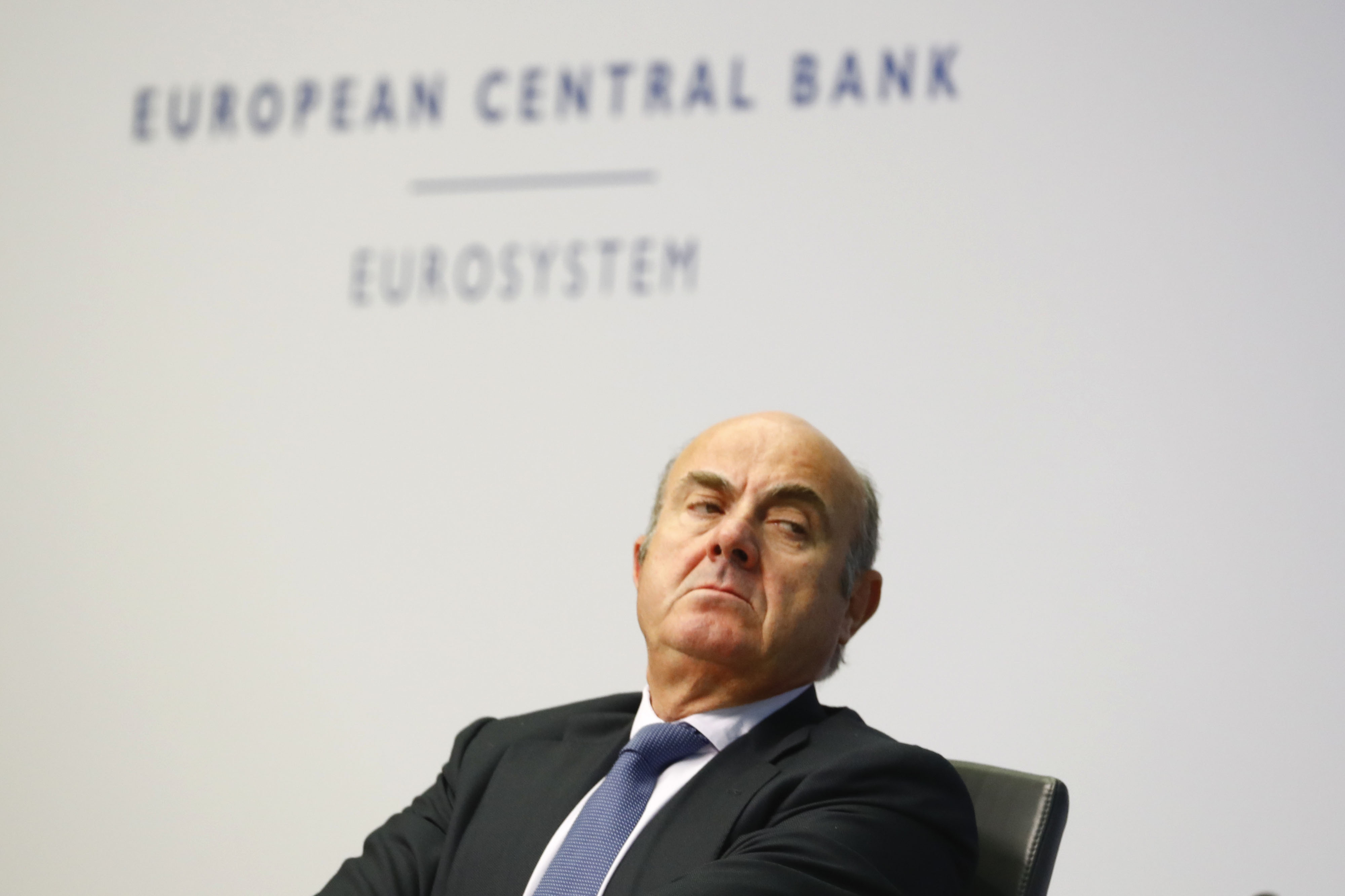 ECB’s Guindos Expects ‘Sizable’ Repayments of Long-Term Loans - Bloomberg ECB’s Guindos Expects ‘Sizable’ Repayments of Long-Term Loans - Bloomberg