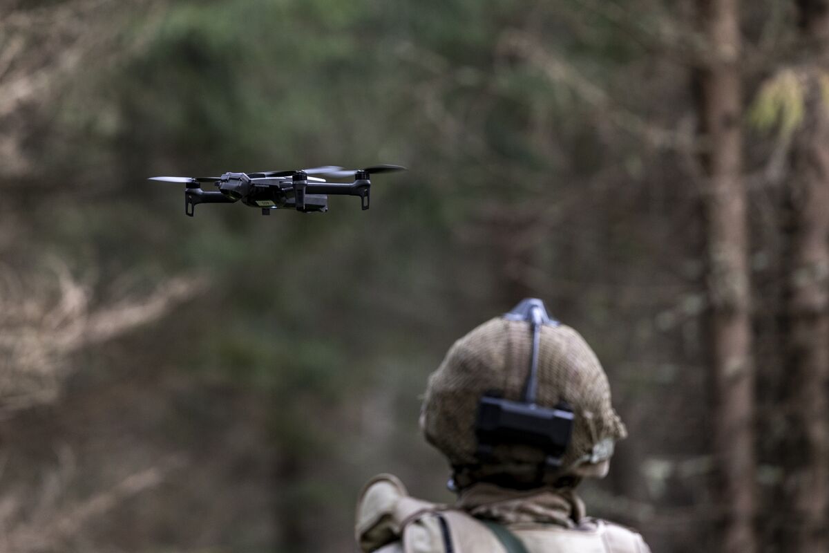 Europe’s Top Military Spenders to Work on Low-Cost Air Defense - Bloomberg