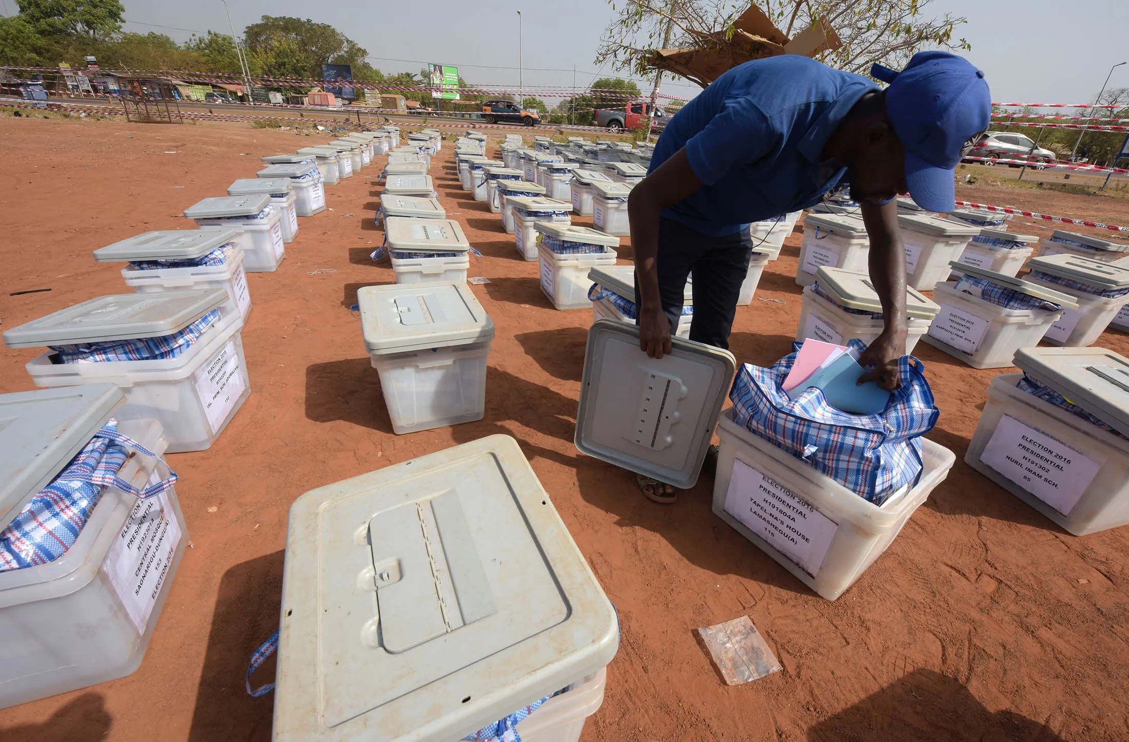 Ghana Ballot Count Starts as Voting Seen Conducted Smoothly - Bloomberg