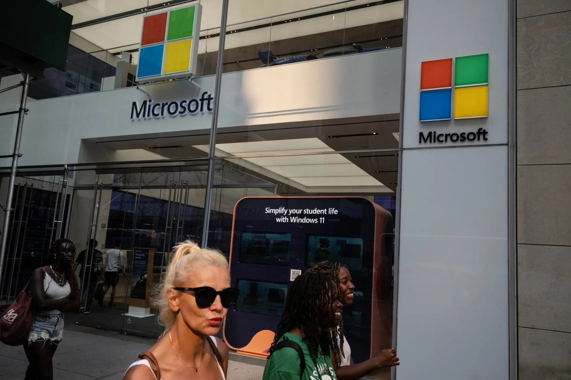 Microsoft’s Activision Deal Set to Get UK’s Blessing: The London Rush ...