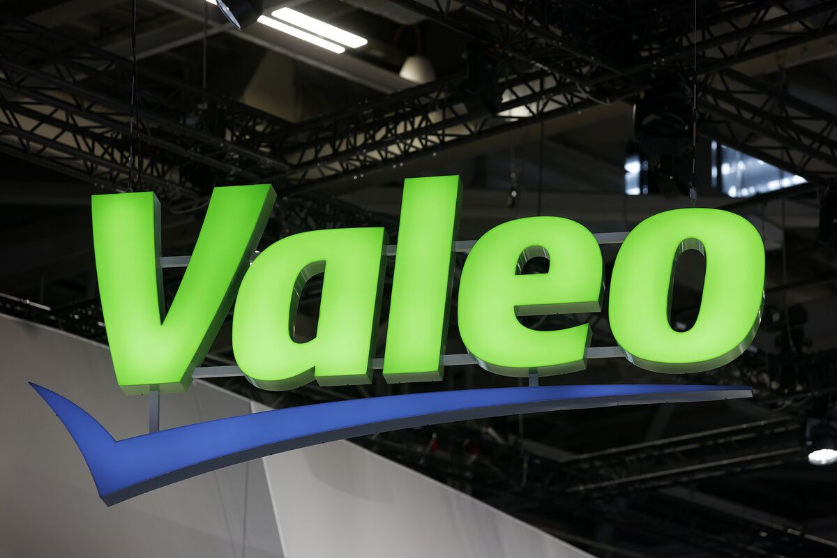 Valeo (FR FP) Seeks Buyers for Three French Sites Amid Demand Slowdown ...