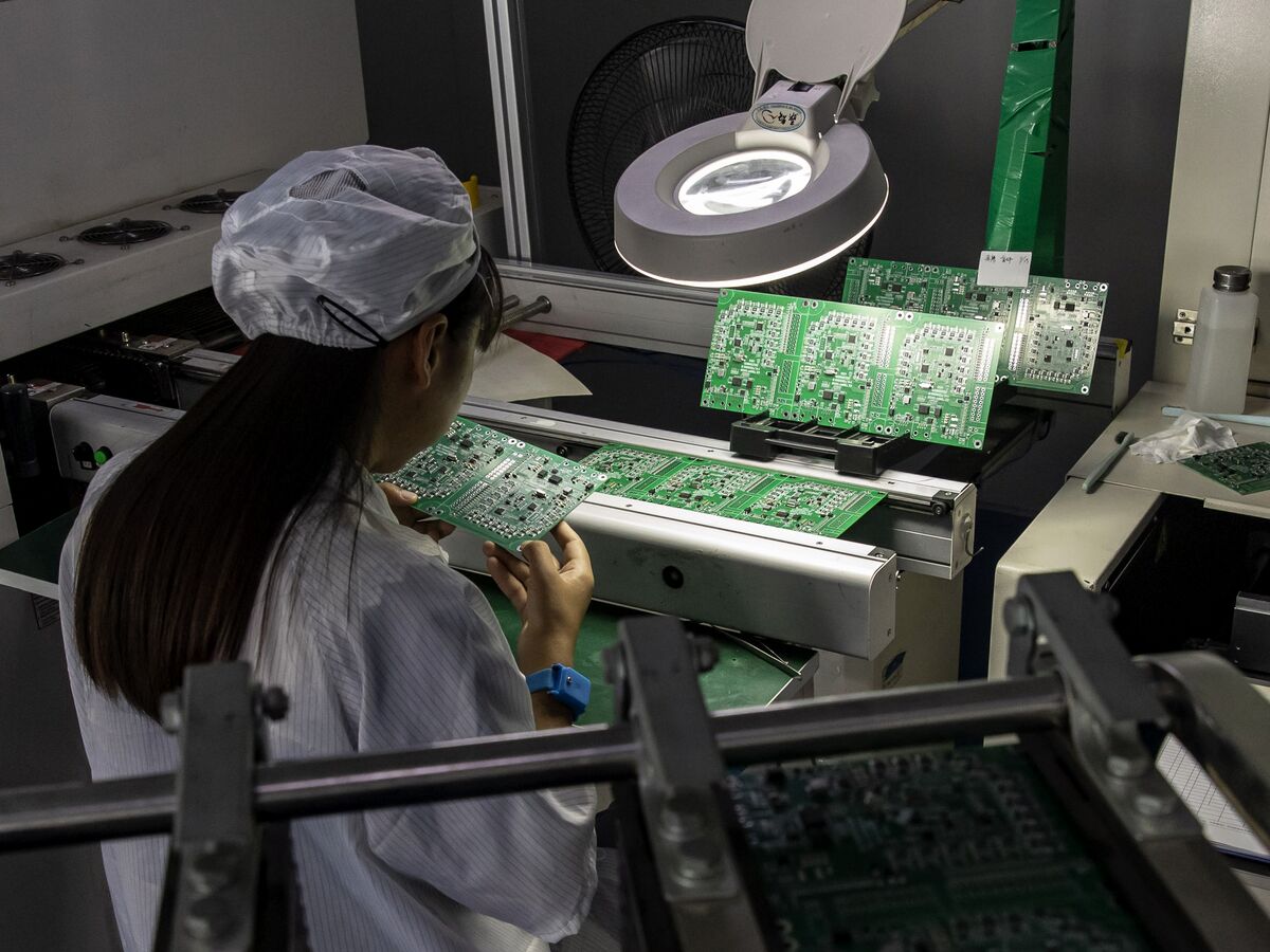 US Mulls Blacklisting CXMT to Further Curb China’s Chip Advance - Bloomberg
