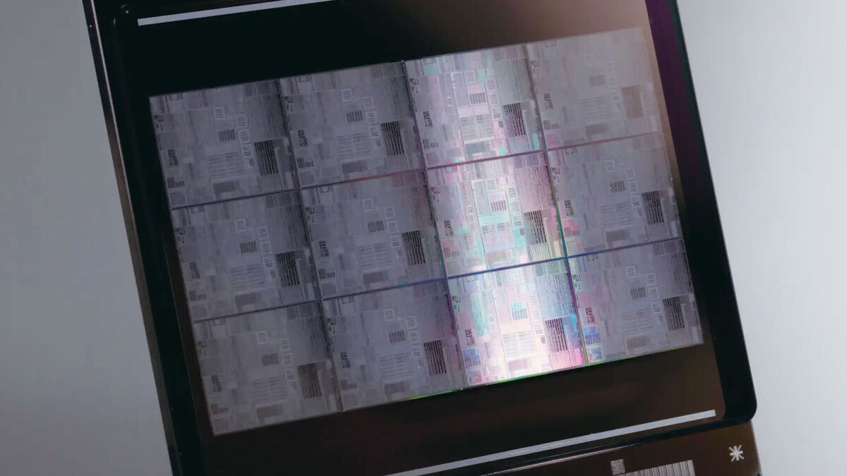 Toppan’s Chip-Material Unit Tekscend Said to Plan IPO This Year - Bloomberg