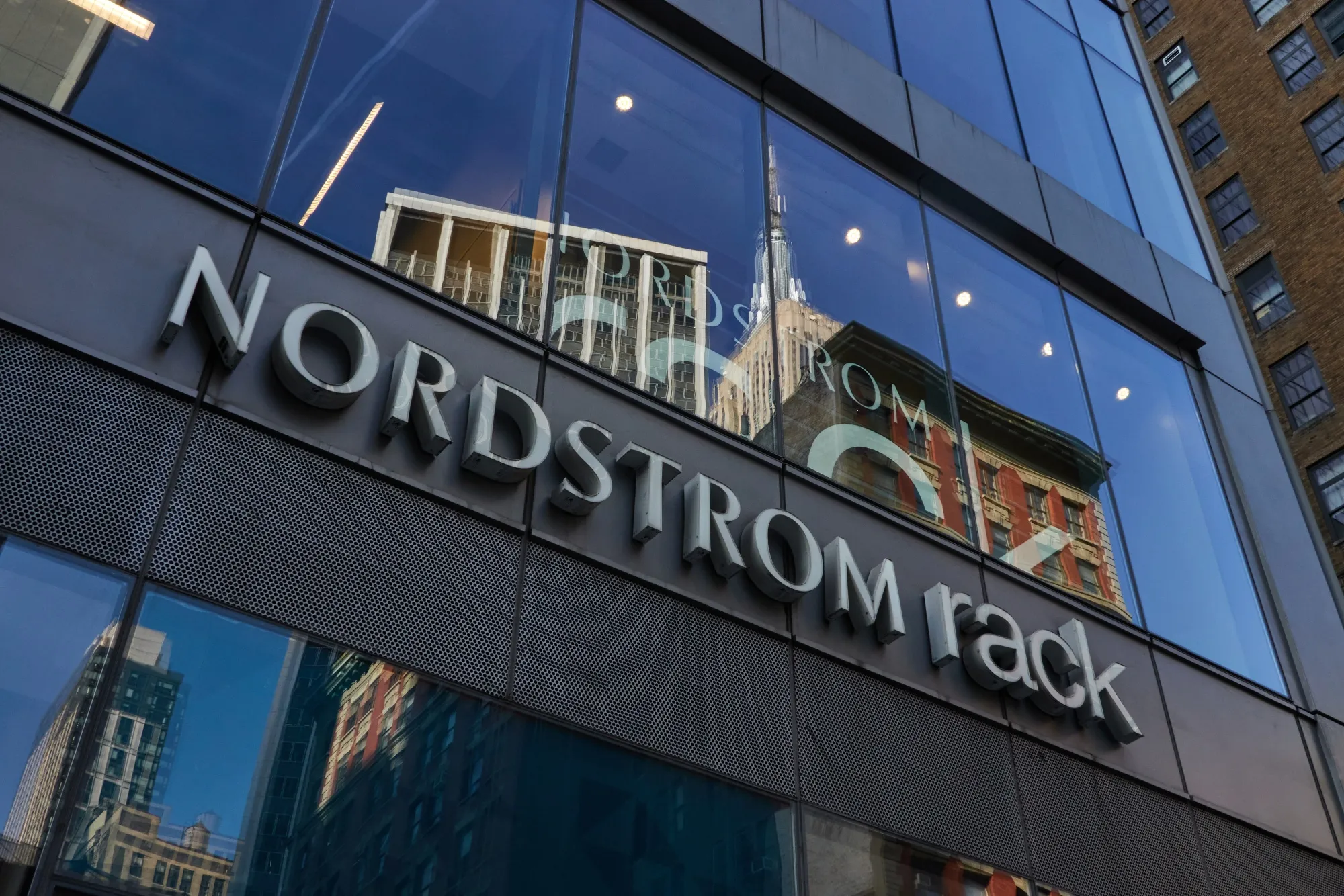 Nordstrom (JWN) Sees Muted Revenue, Comparable Sales in Current Year ...