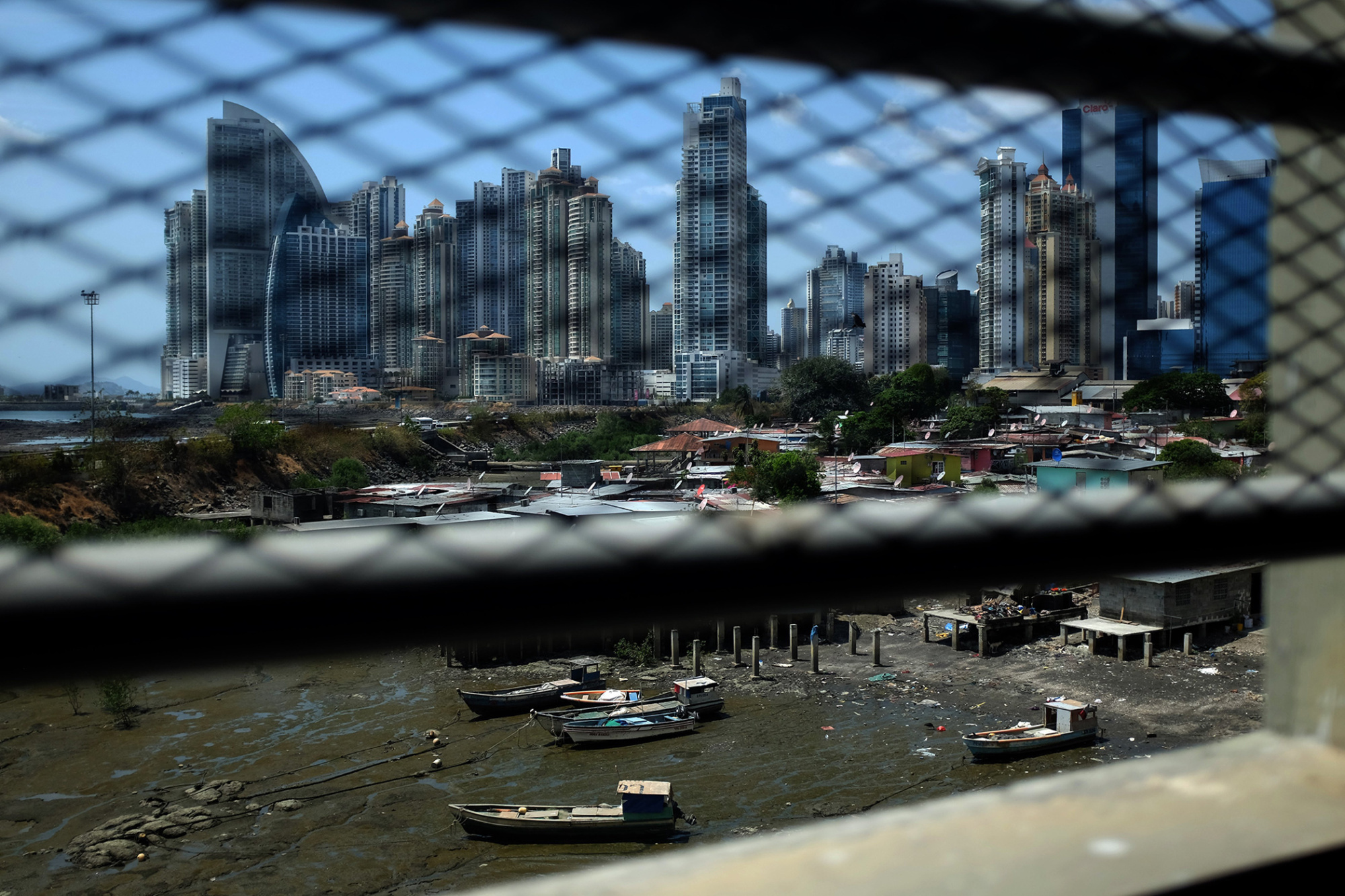 Panama-Leak Database Makes 200,000 Shells Searchable Online - Bloomberg