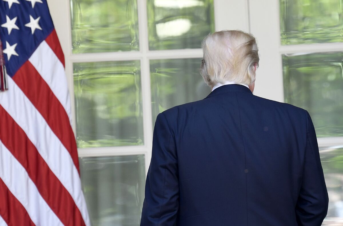 Trump a Mostly Invisible President at Koch Political Summit - Bloomberg