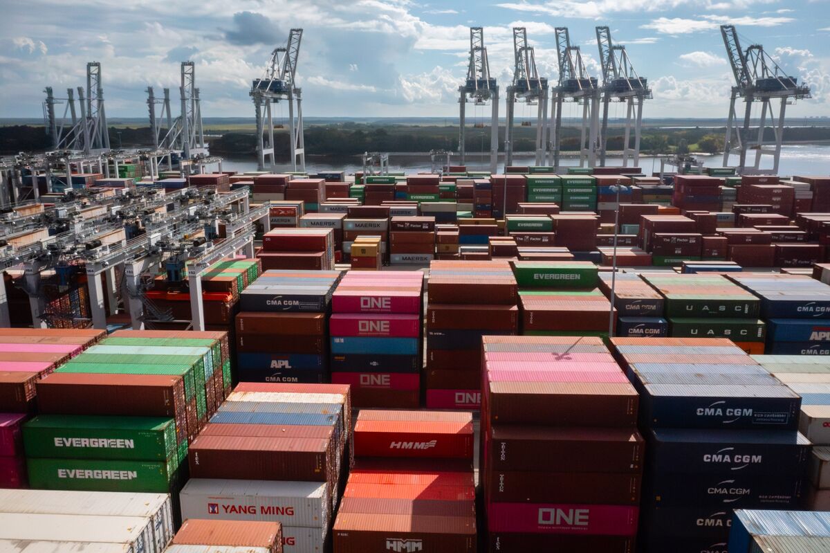 The $10,000 Shipping Container Looms in Latest Trade Strains - Bloomberg