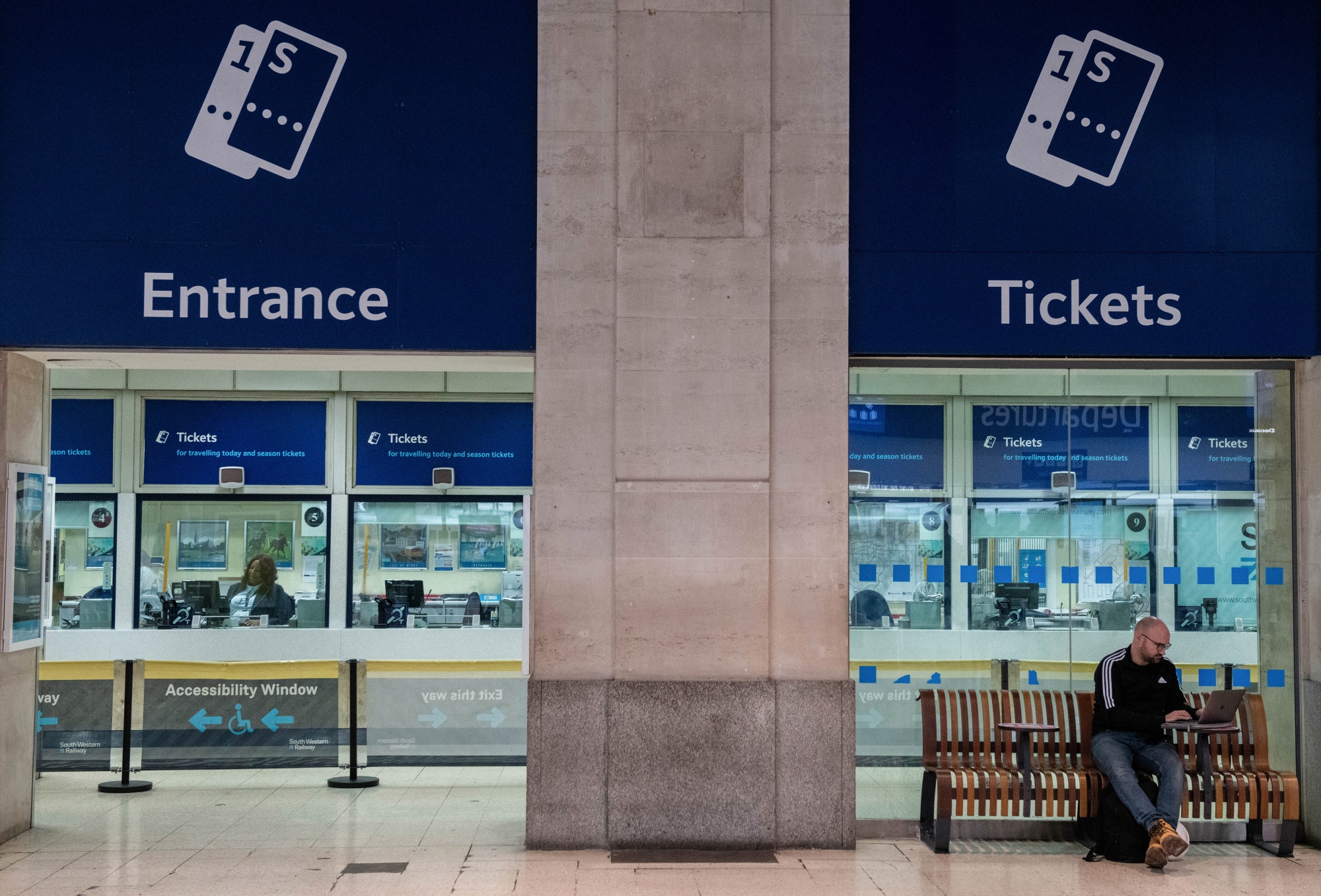 UK Political Wrangling Returns; Schools Hit by RAAC Woes; Your UK ...