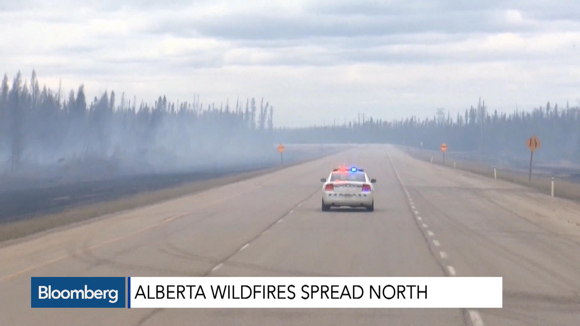 Alberta Wildfires Spread North, Forcing Camp Evacuations