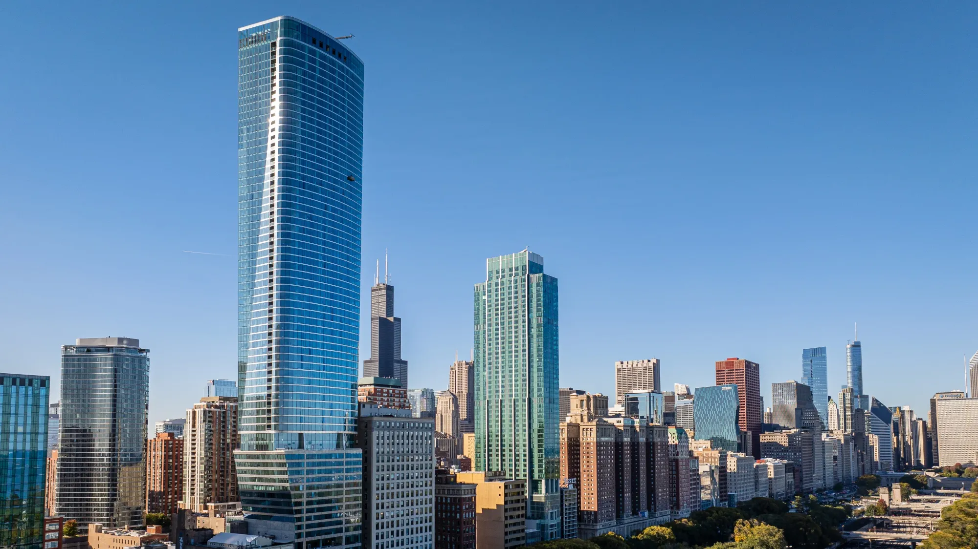 In Chicago, Helmut Jahn's Last Tower Showcases a Giant of Postmodernism ...