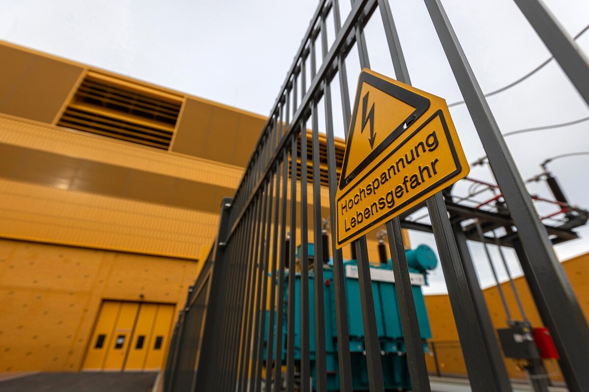 Billionaire Michael Tojner’s Energy Unit Said to Eye IPO This WeeK ...