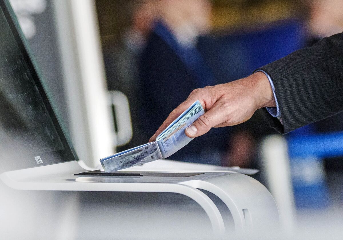 Atos Consortium Fumbles Rollout of EU Biometric Border System - Bloomberg