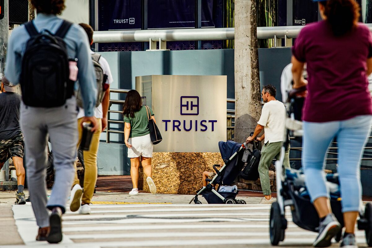 Truist Eyes ‘Sizable’ Job Cuts as CEO Rogers Laments Performance ...