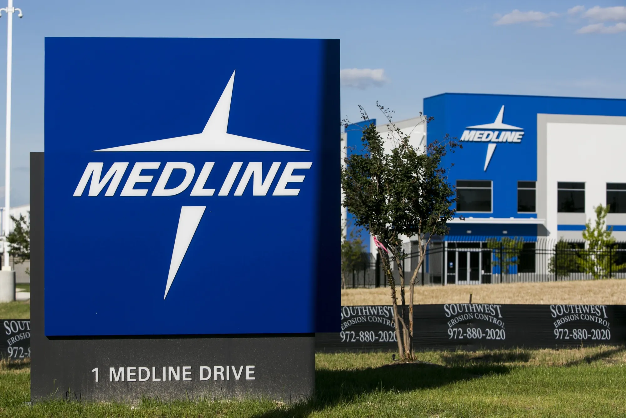 Medical Supplier Medline Guides IPO to Upper Half of Price Range ...