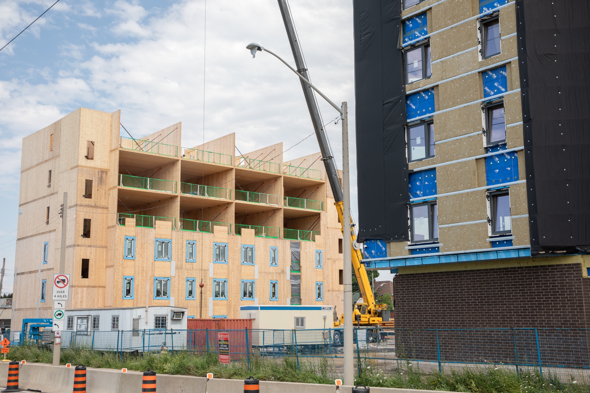 Bank of Canada Cuts, Shifts Focus to Economic Risks; Bonds Rally ...